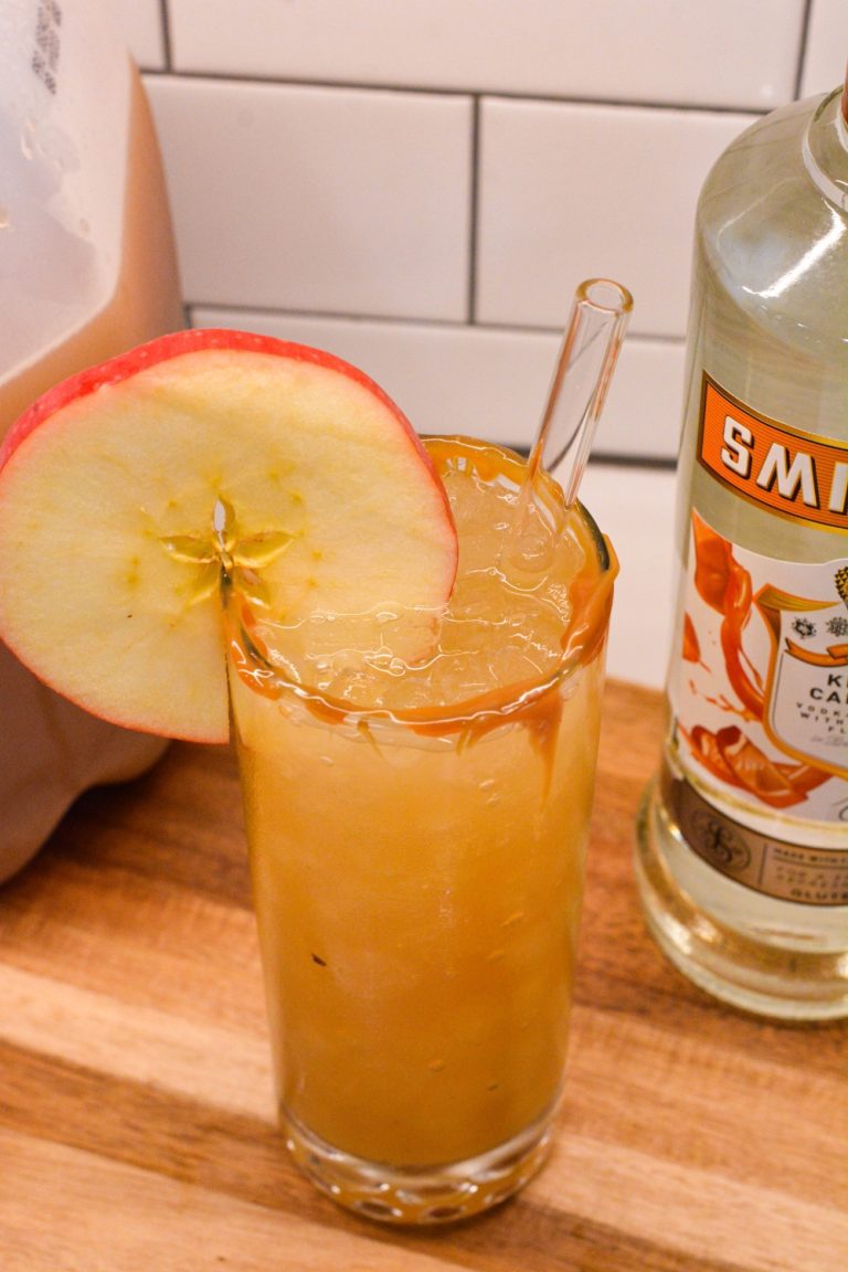 Caramel Apple Cider Cocktail - Beyer Eats and Drinks